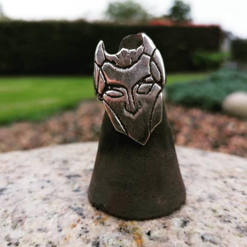 Ghost Nameless Ghoul Ring - Etsy