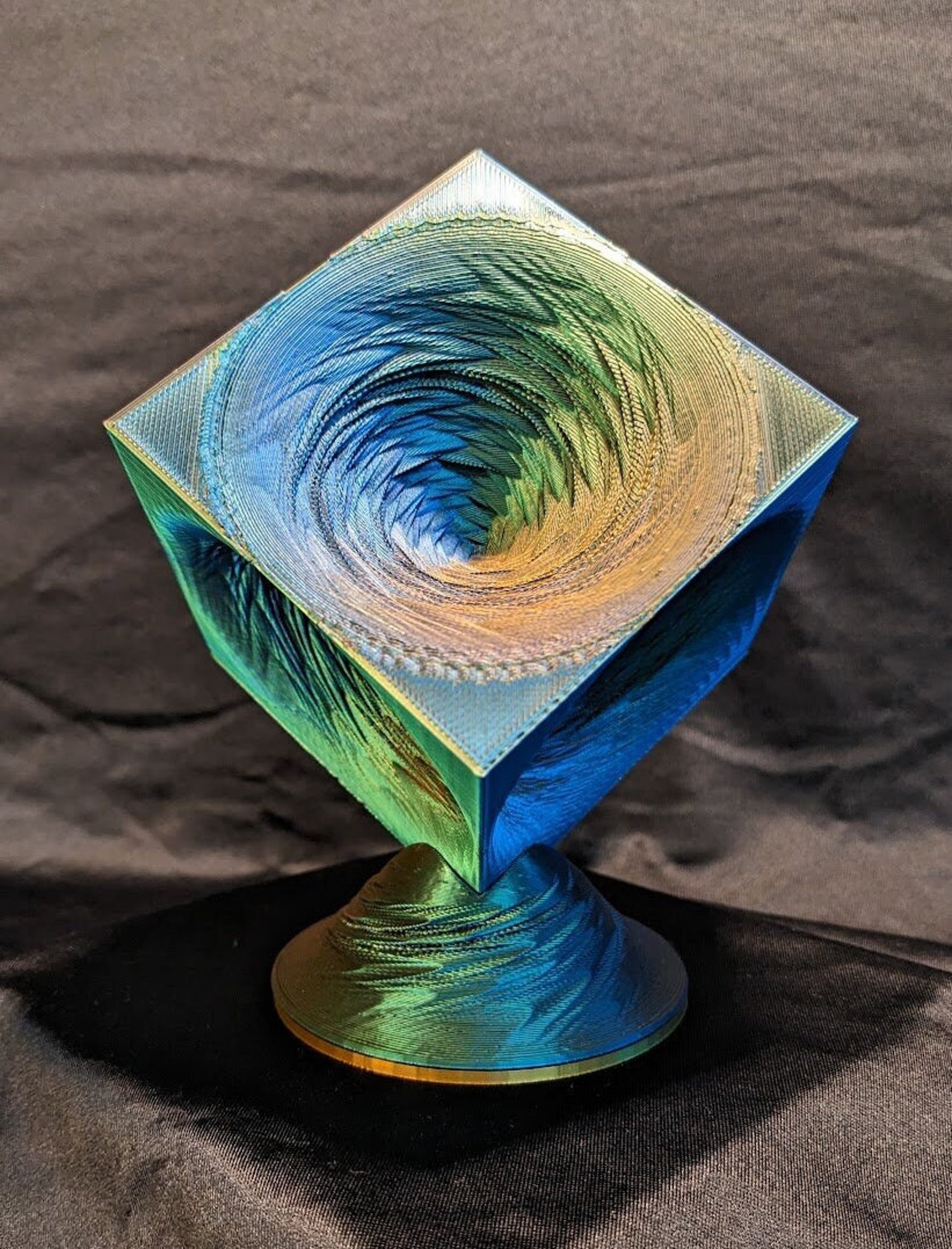 Vortex Cubed Kinetic Sculpture; 3D Printed Iridescent Decor; Fidget ...