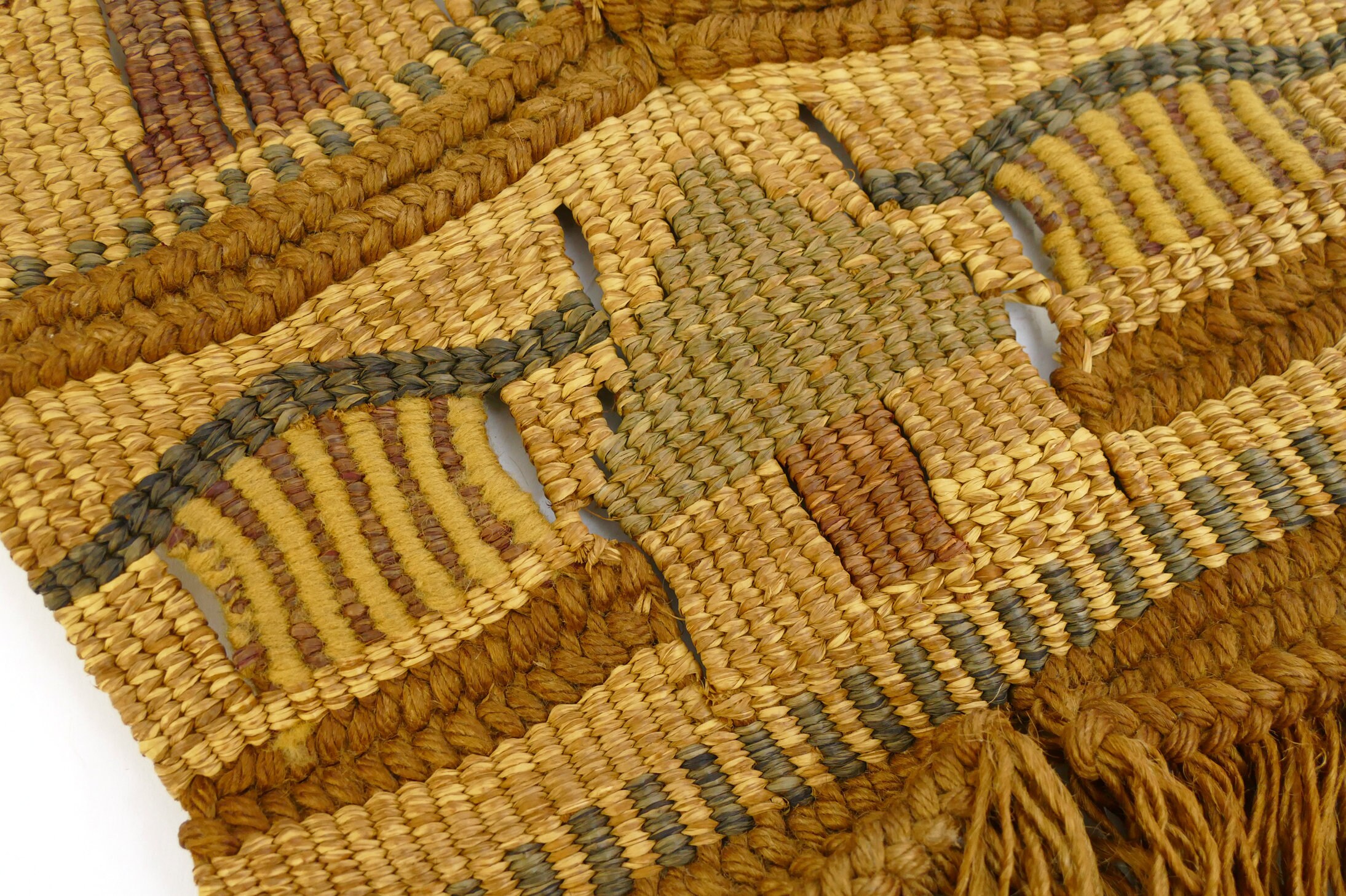 Fantastic Curly Wood Vintage Macrame Wall Hanging, Open Weave Cut Outs ...