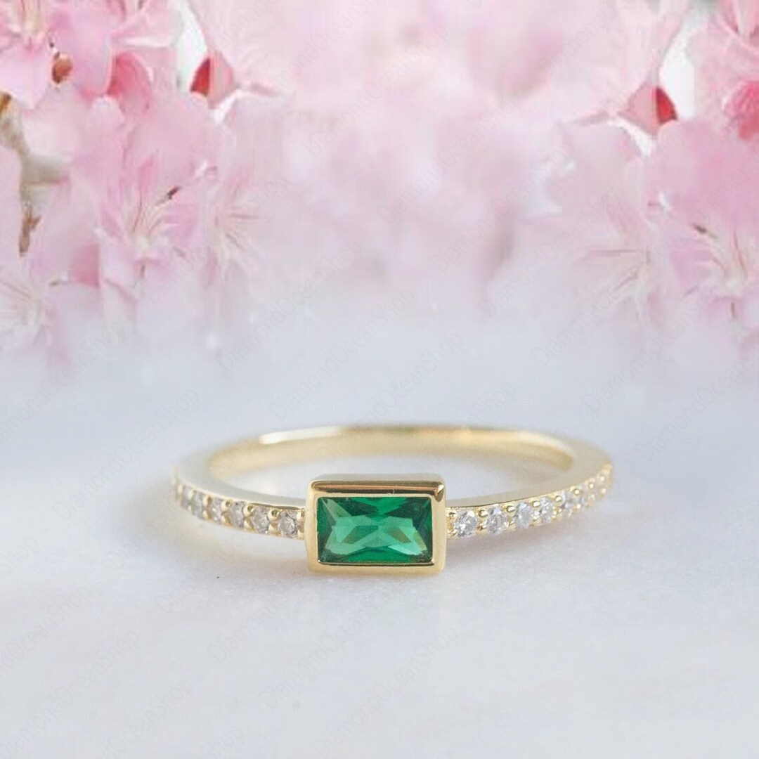 Dainty Simple Emerald Stacking Ring, Baguette Ring, Gold Minimalist ...