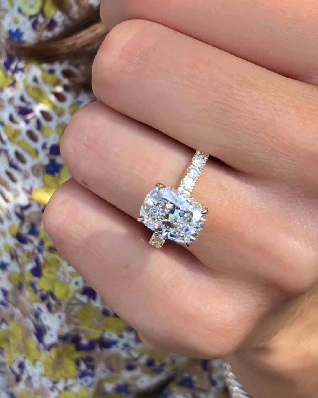 4CT Cushion Cut Diamond Engagement Rings, Stunning Hidden Halo ...