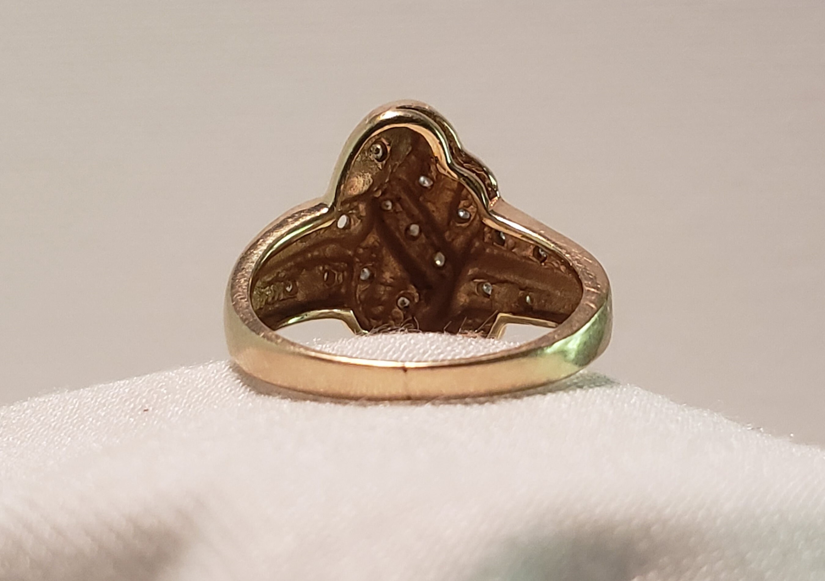 Vintage CRP 10kt Gold and Diamond Chip Ring - Etsy