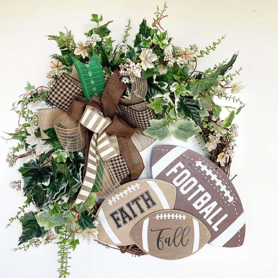 Fall Football Wreath for Your Front Door for the Sports Enthusiast This ...