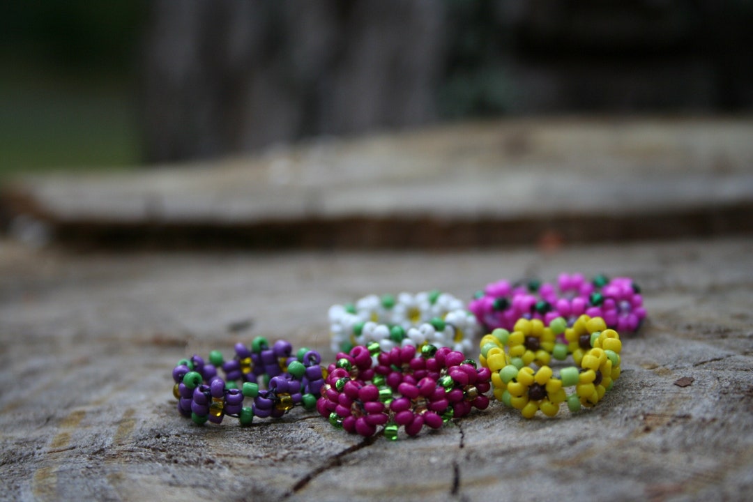 Flower Ring, Daisy Chain Ring, Beaded Ring, Handmade Ring, Boho Ring ...