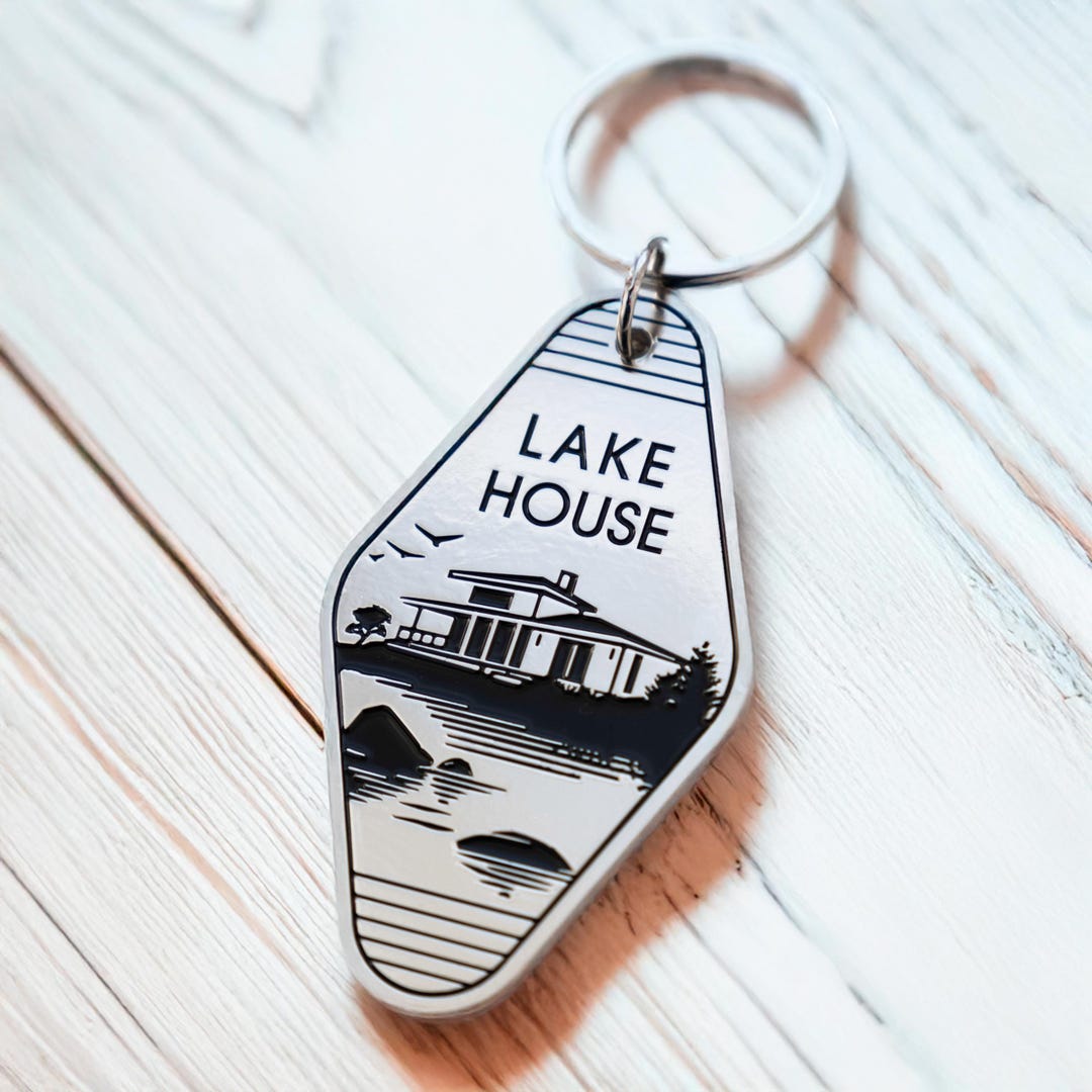 Lake House Keychain | Vacation Home | Metal Enamel Key Chain - Etsy