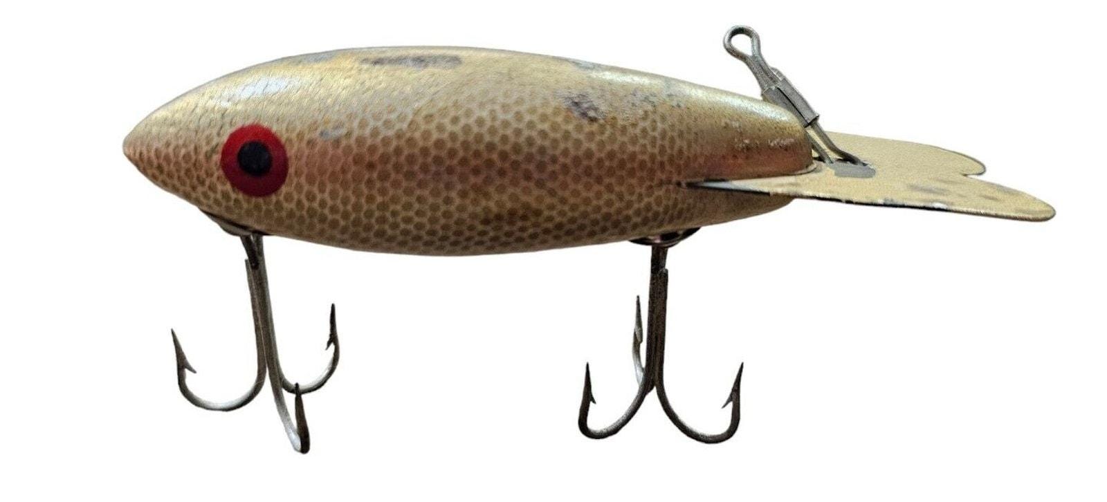 Vintage Bomber Bait Co Model 438 Lure Gold Scale Color Fishing Lure - Etsy