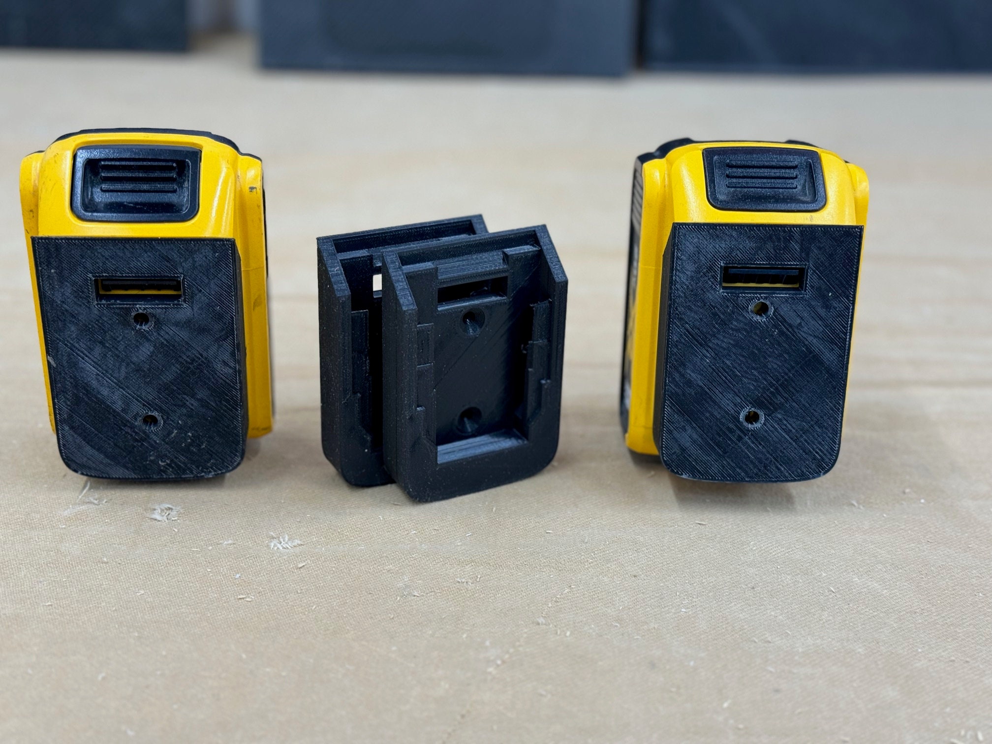 3D Printed Dewalt 20V Wall Mount Battery Holder- Dewalt 20V Battery ...