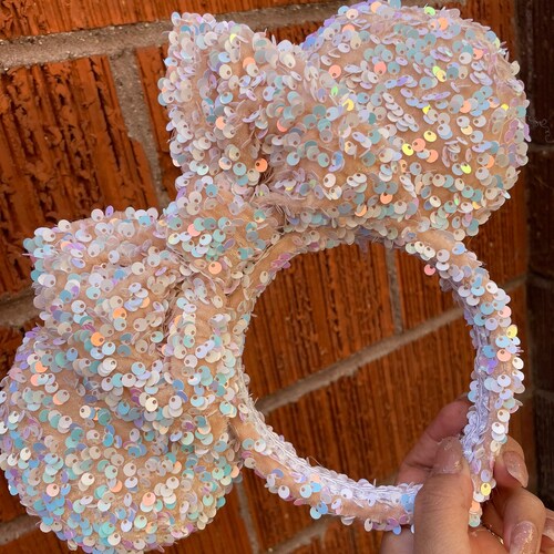 Light Pink Glitter Concha With Sequins Bow Minnie Mouse Ears | Etsy