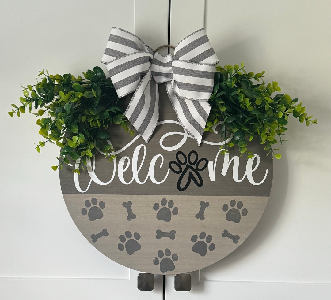 Welcome With Paw Prints Door Hanger - Etsy