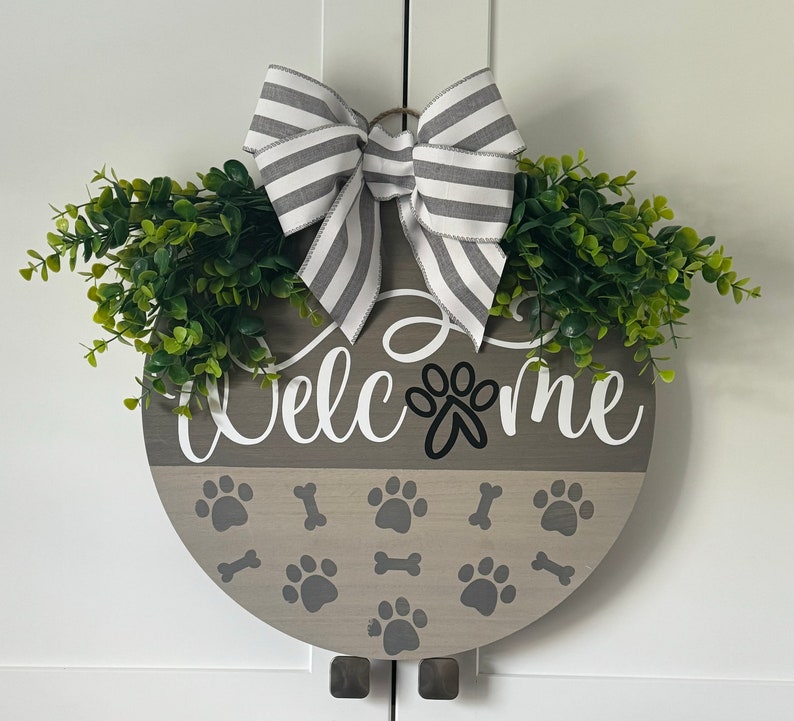 Welcome With Paw Prints Door Hanger - Etsy