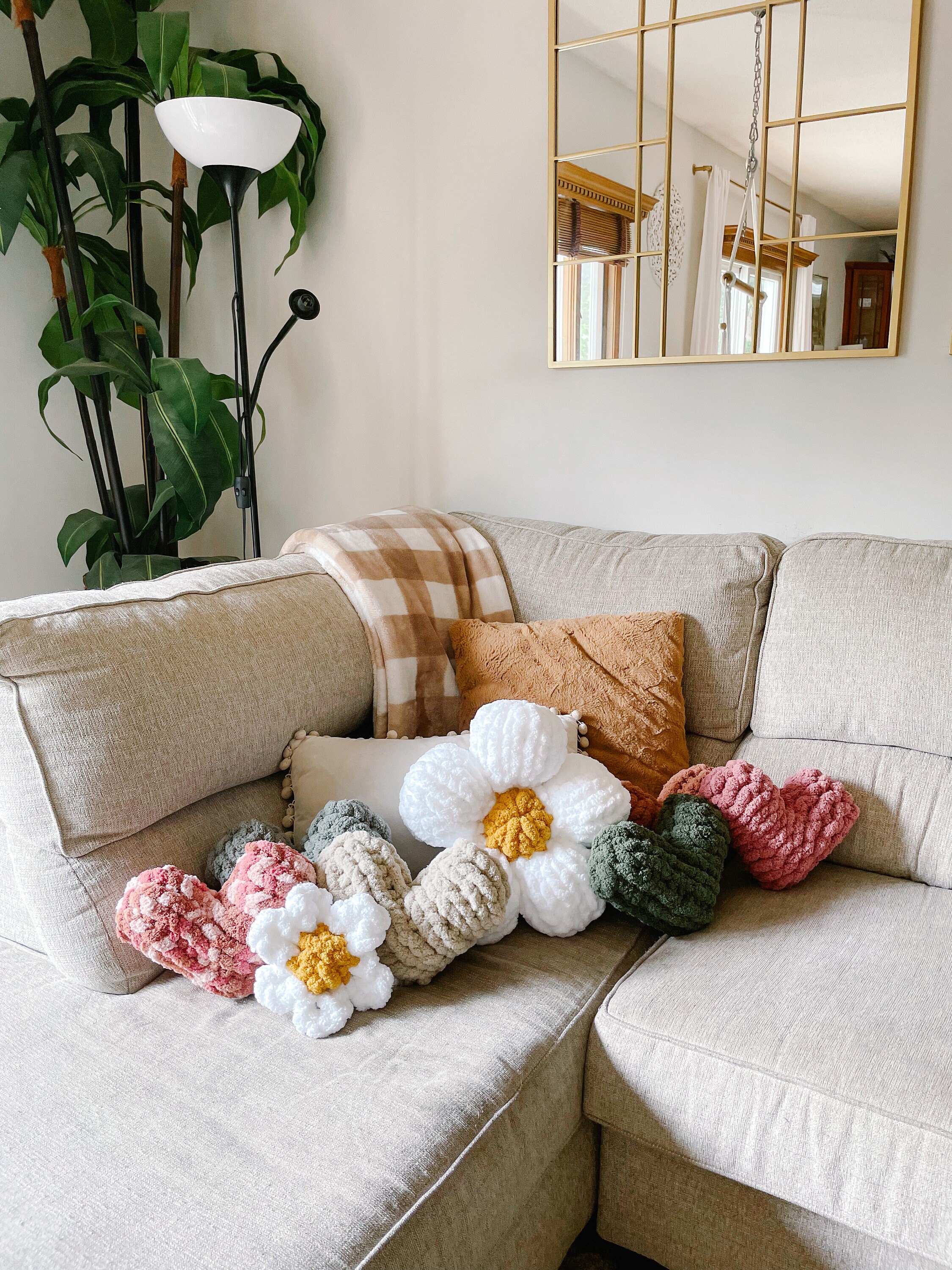 Chunky Knit Flower Pillow, Customizable Nursery Decor - Etsy