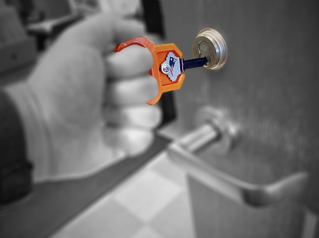 Open Assistive Technology Key Turner for Arthritis, Easy Grip Key ...