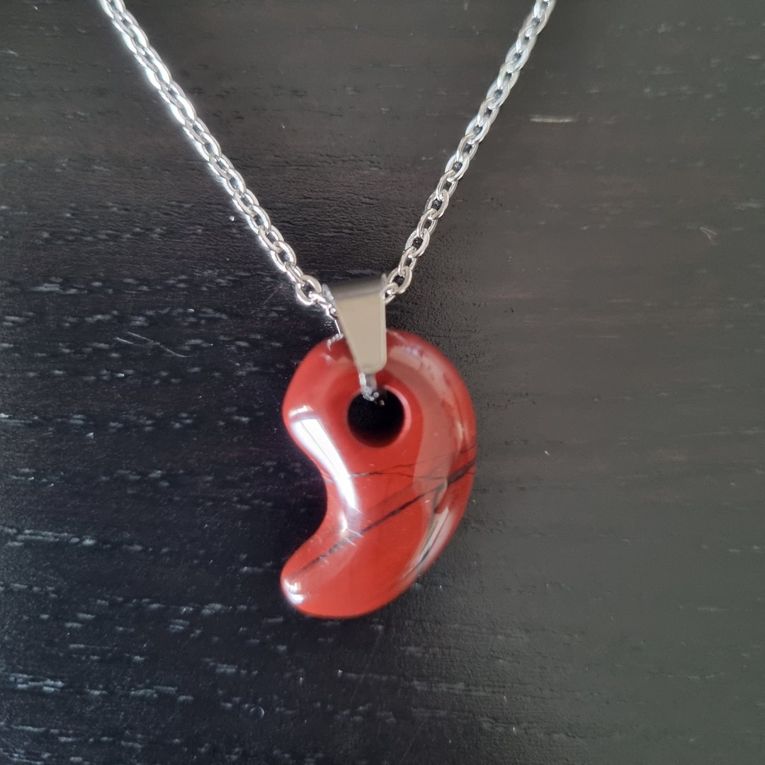 Japanese Necklace Magatama in Red Jasper - Etsy