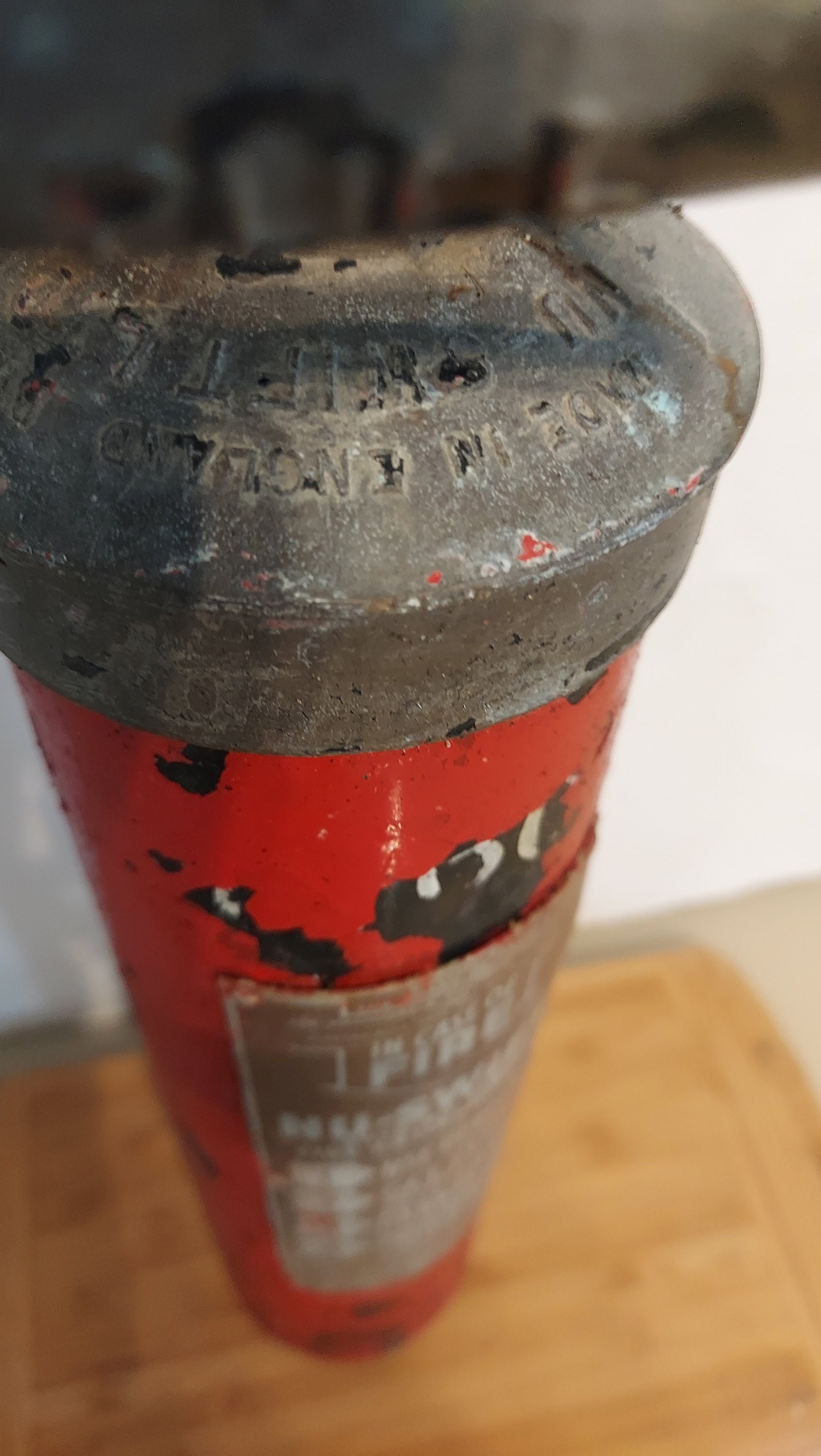 Vintage Red Nu Swift 1000 Fire Extinguisher/ - Etsy