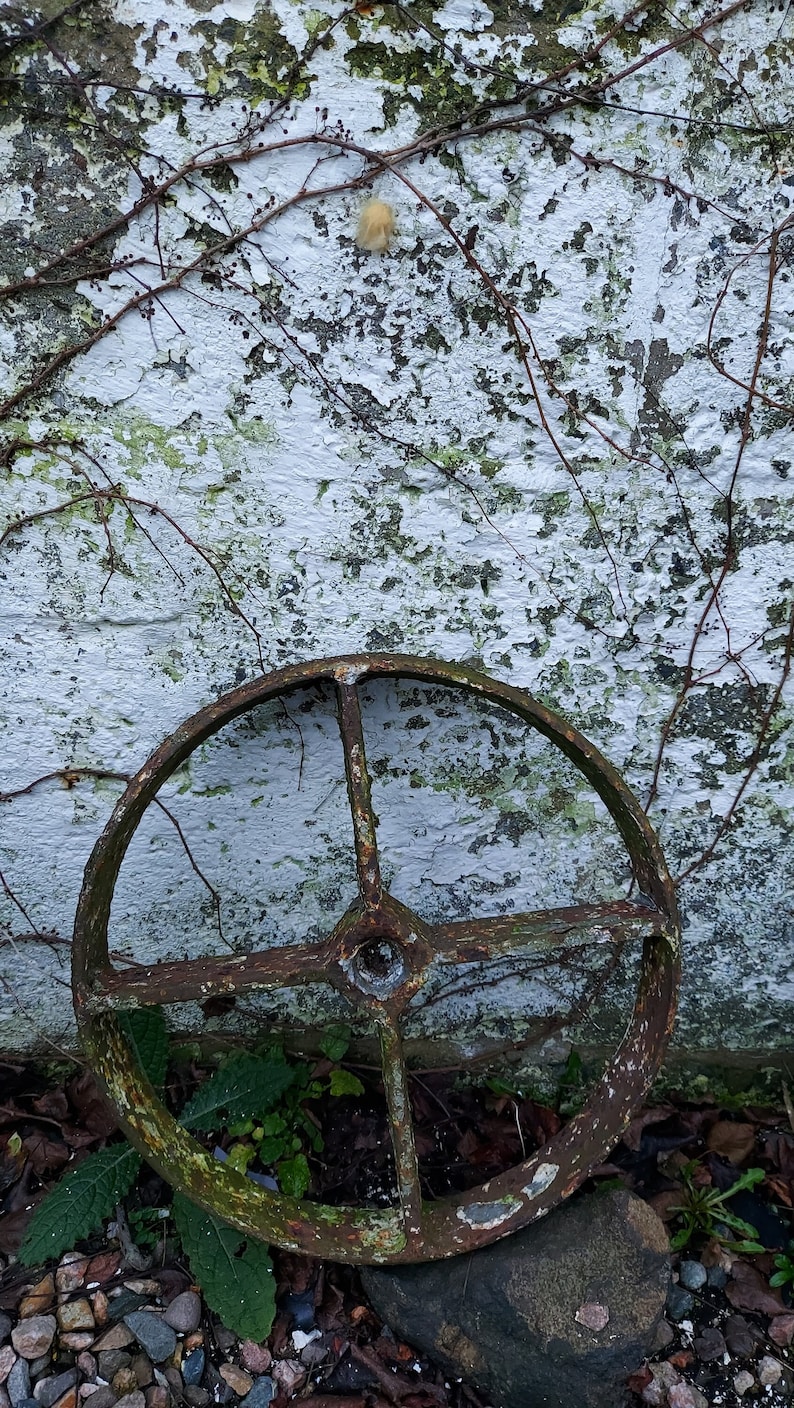 Antique Cast Iron Wheel Two Available/shepherd Hut Wheels - Etsy UK
