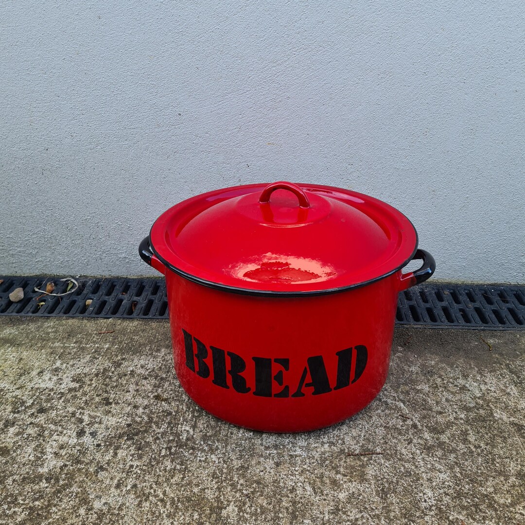 Vintage Red Enamel Round Bread Bin Made in Poland/red Enamel Bread Bin ...