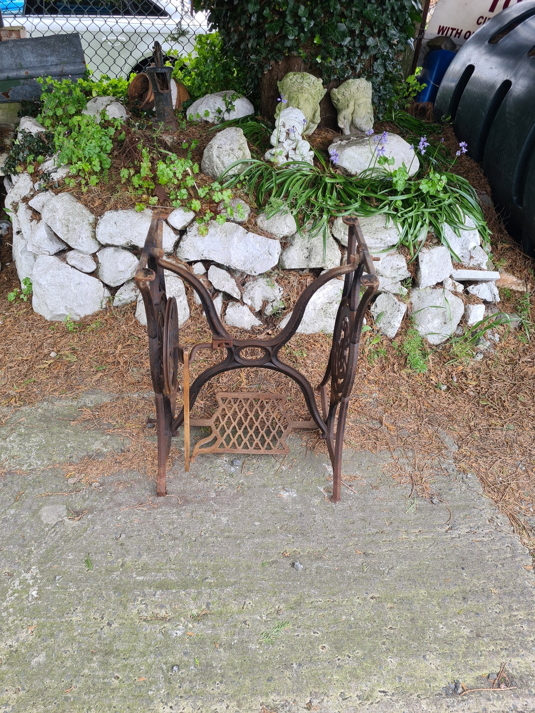 Old Singer Cast Iron Sewing Machine Table Base - Etsy