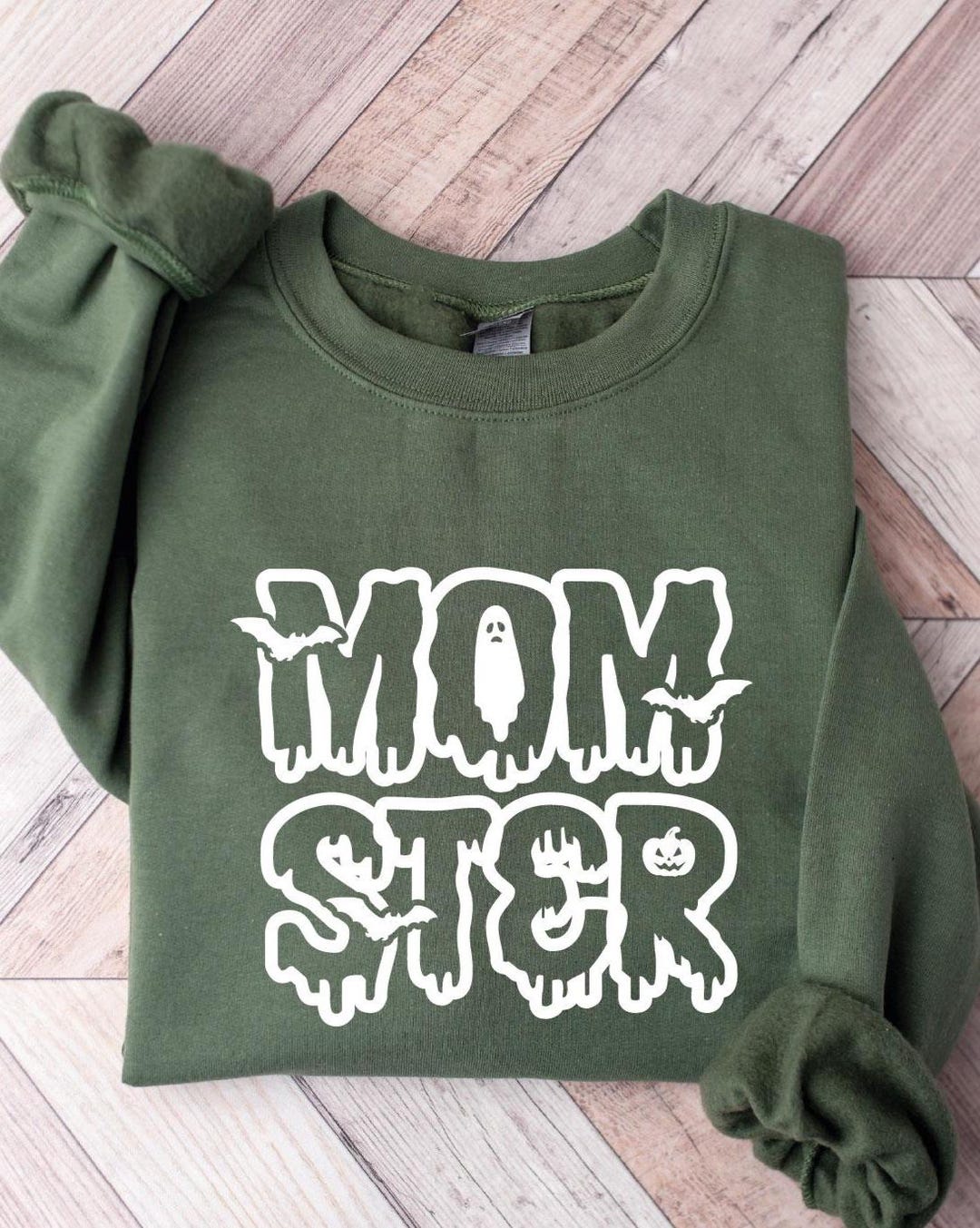 Momster Halloween Sweatshirt: Halloween Mom Shirt Funny Halloween Women ...