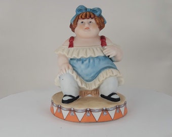 Fat Lady Figurine - Etsy