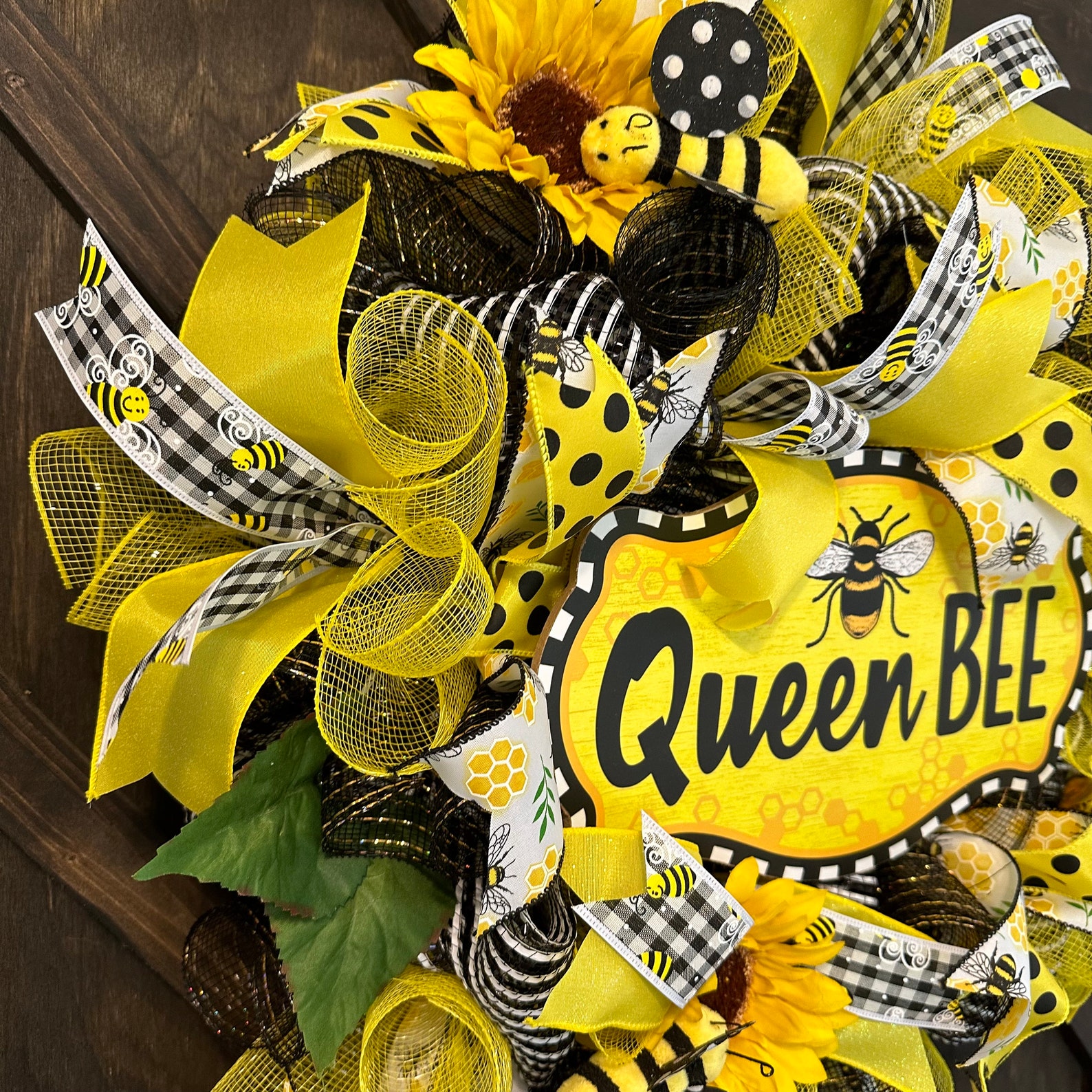 Bee Wreath for Front Door, Queen Bee Decor, Summer Mesh Wreath ...