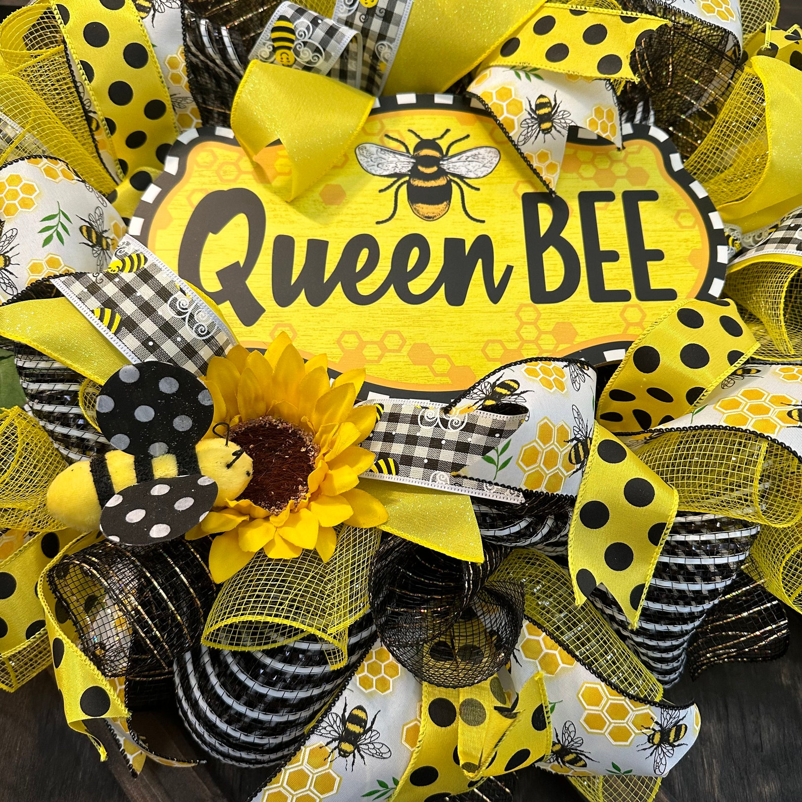 Bee Wreath for Front Door, Queen Bee Decor, Summer Mesh Wreath ...