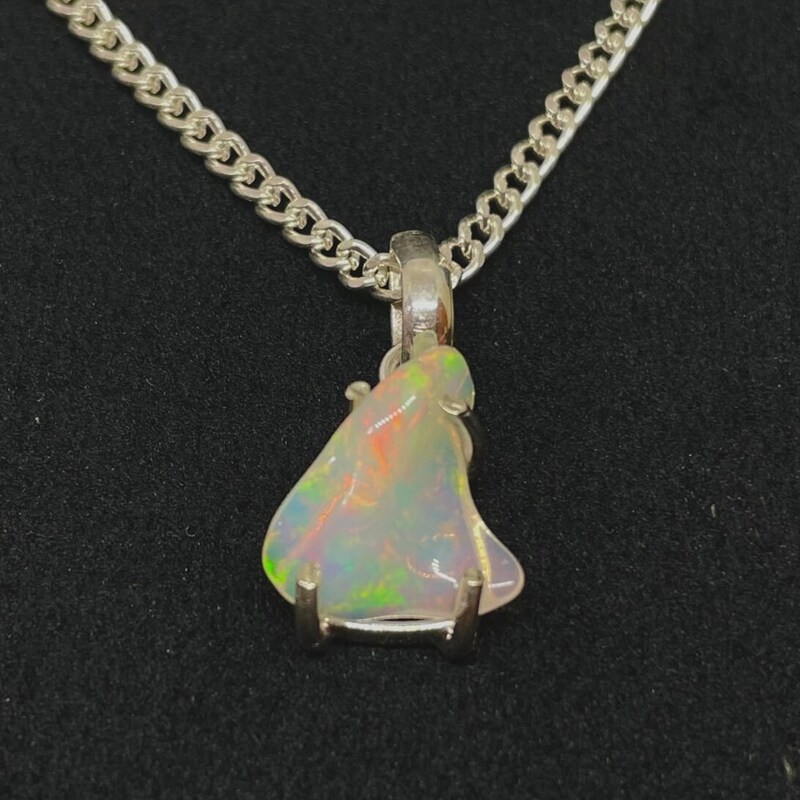 Welo Opal Necklace - Etsy