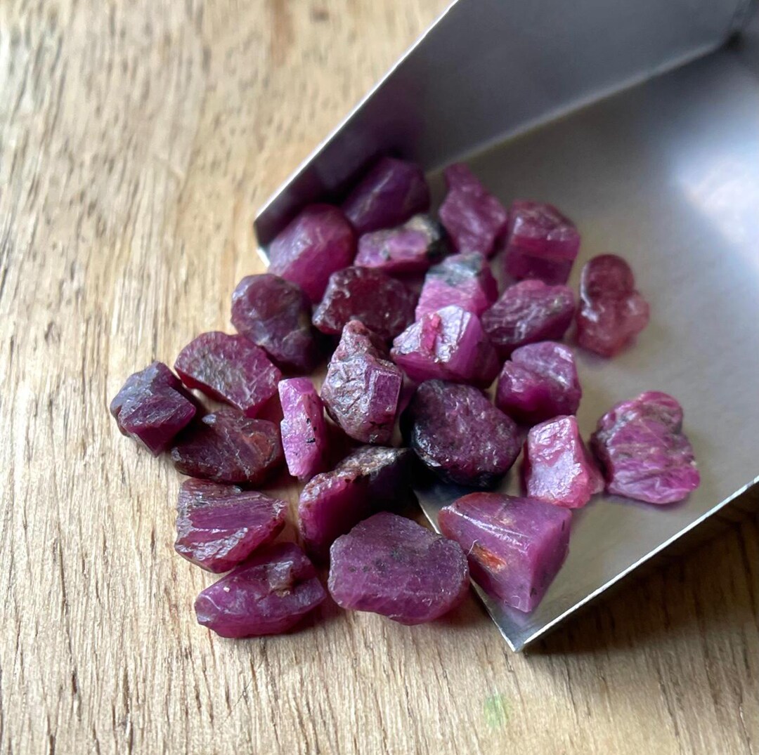 25 Raw Ruby Gemstones (6-8 MM): Uncut Healing Crystals for Jewelry Making - Etsy