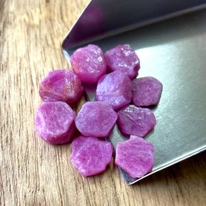 10 Pieces-rare Natural Ruby Rough Gemstone, Hexagon Shape Ruby Raw, 8/10 Mm-ruby Rough Stone ...