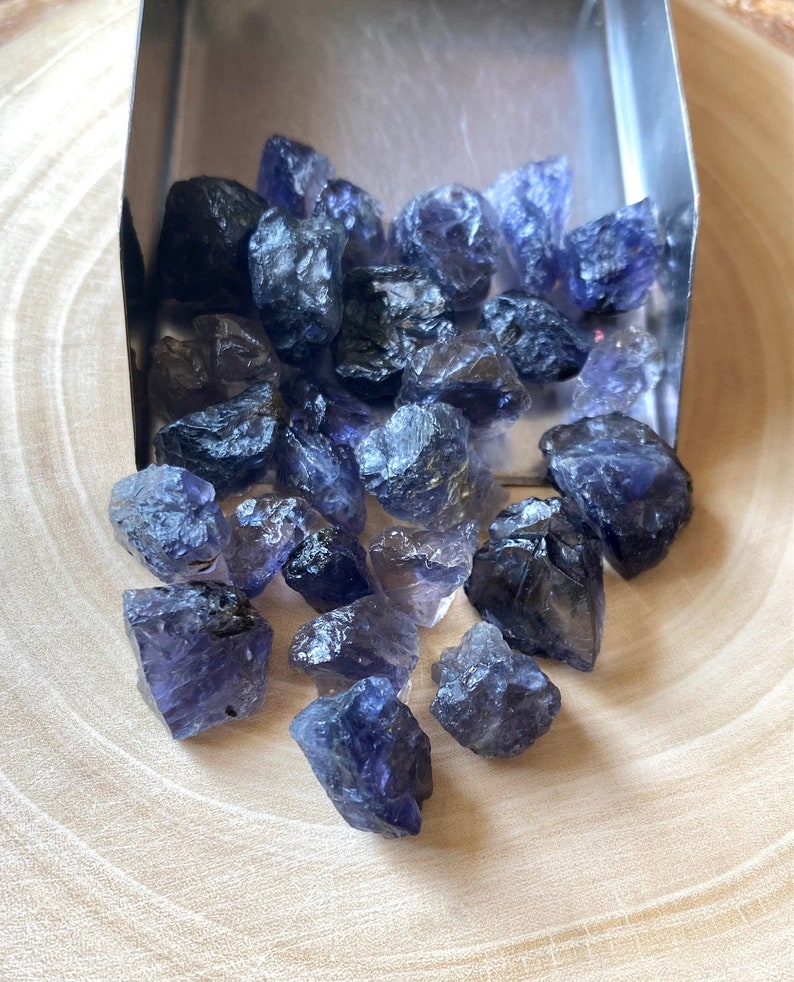 30 Pieces, Iolite Raw Natural Rough Gemstone, 8-10 Iolite Raw Healing ...
