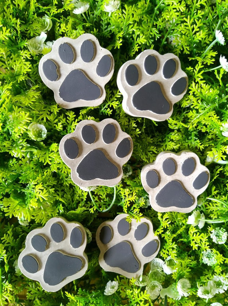 Paw Print Stones Dog/cat Decoration for Outdoor Gardens - Etsy