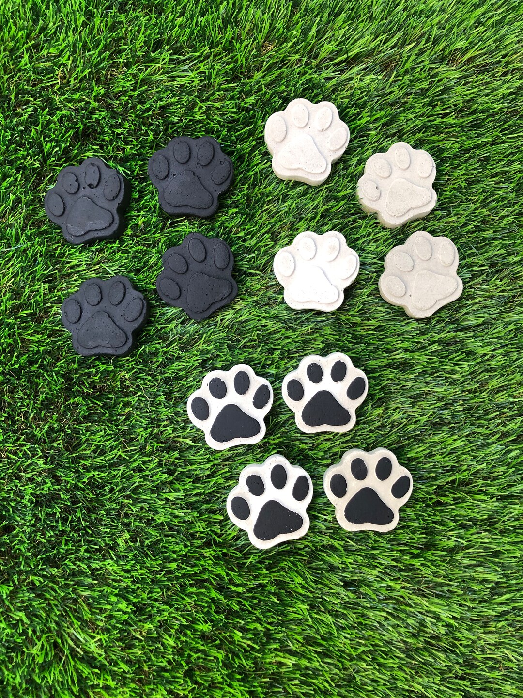 Black Paw Print Stones - Dog/cat Decoration for Outdoor Gardens ...