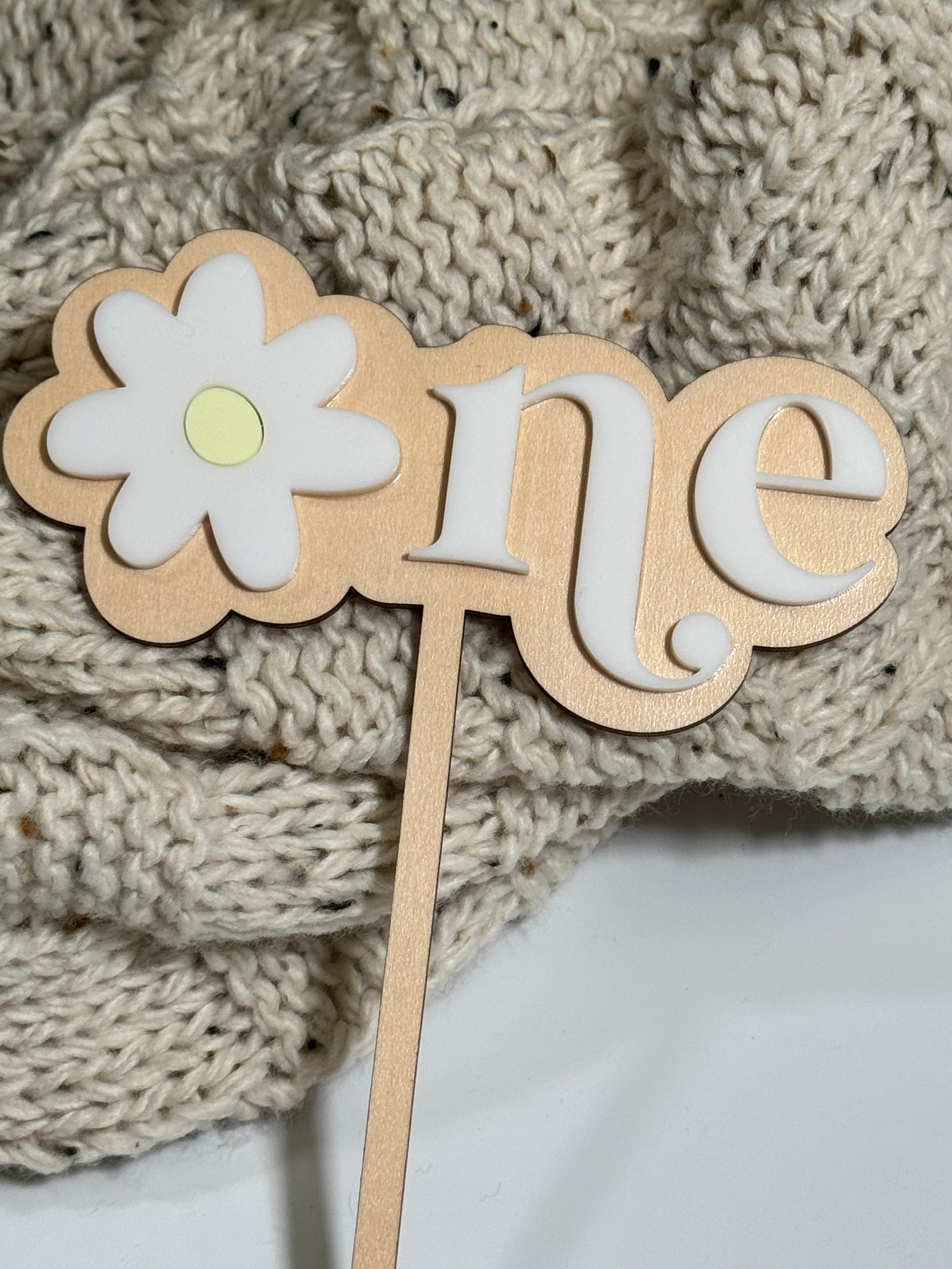 Daisy “one” Cake Topper - Etsy