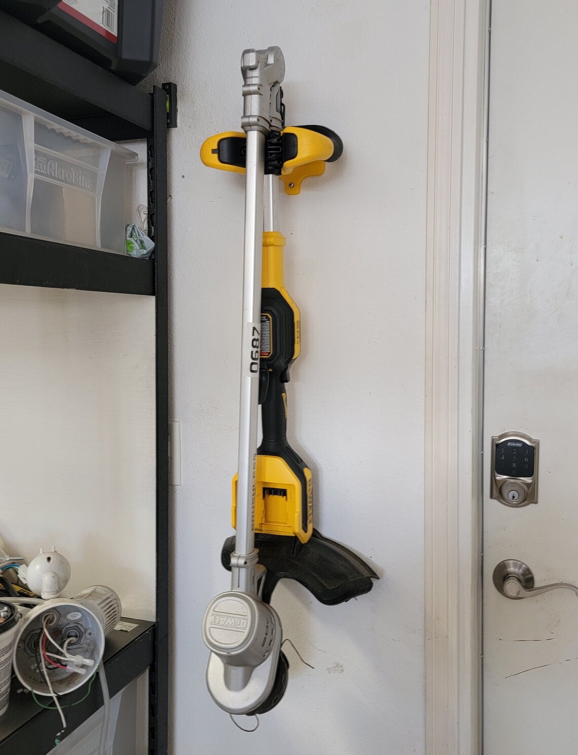 DEWALT String Trimmer Wall Mount Hanger DCST970, DCST972, DCST920 ...