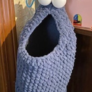Hanging Alien Basket - Etsy