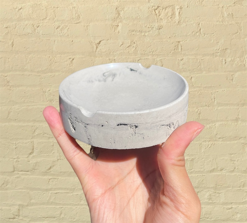 Minimalist Cement Ash Tray | Modern Concrete Tray | Jewelry Holder - Etsy