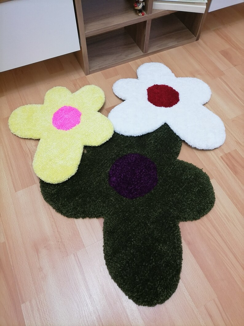 Sage Green Rug Daisy Shaped Carpet Custom Tufted Flower - Etsy