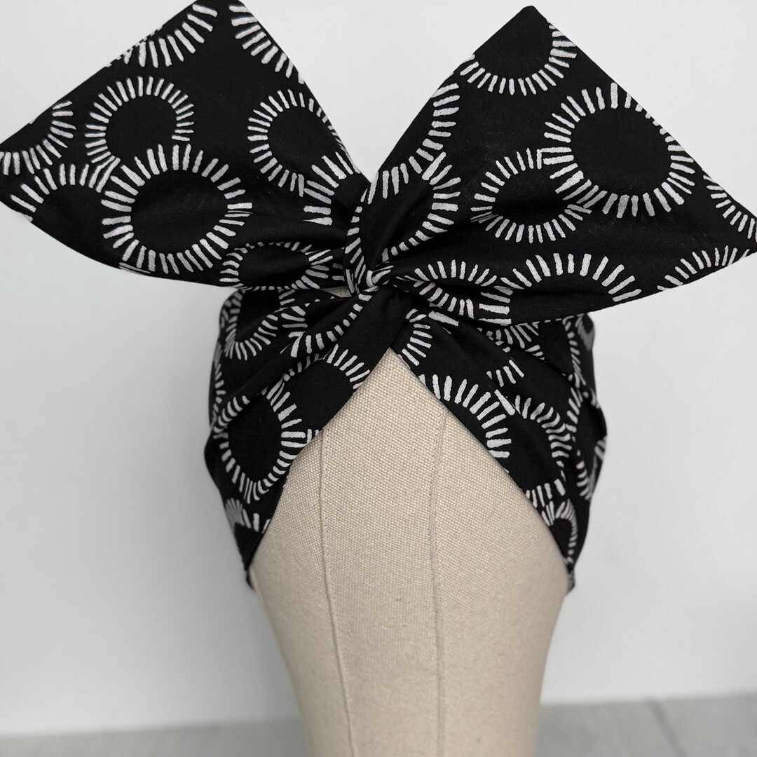 Extra Wide Adjustable Wire Headband, Black & White Circle Print Wired ...