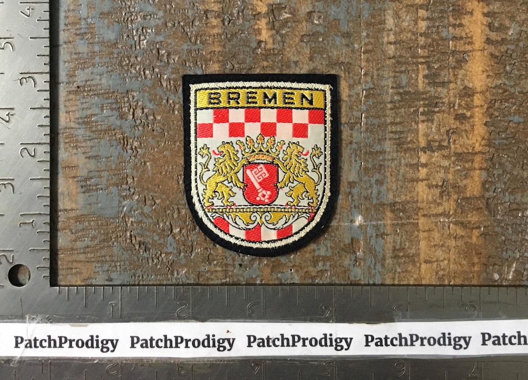 Vintage BREMEN Germany Coat of Arms Crest Shield German City Travel Souvenir Woven Sew-on Patch ...