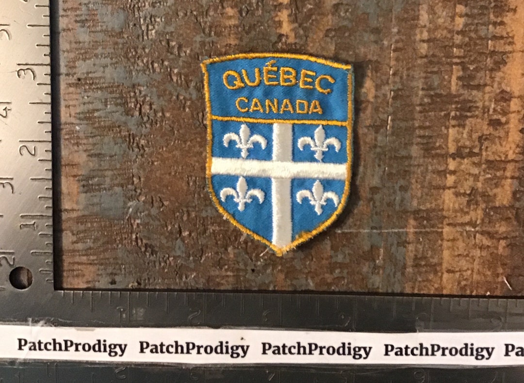 Vintage QUÉBEC Canada Coat of Arms Crest Shield Travel - Etsy