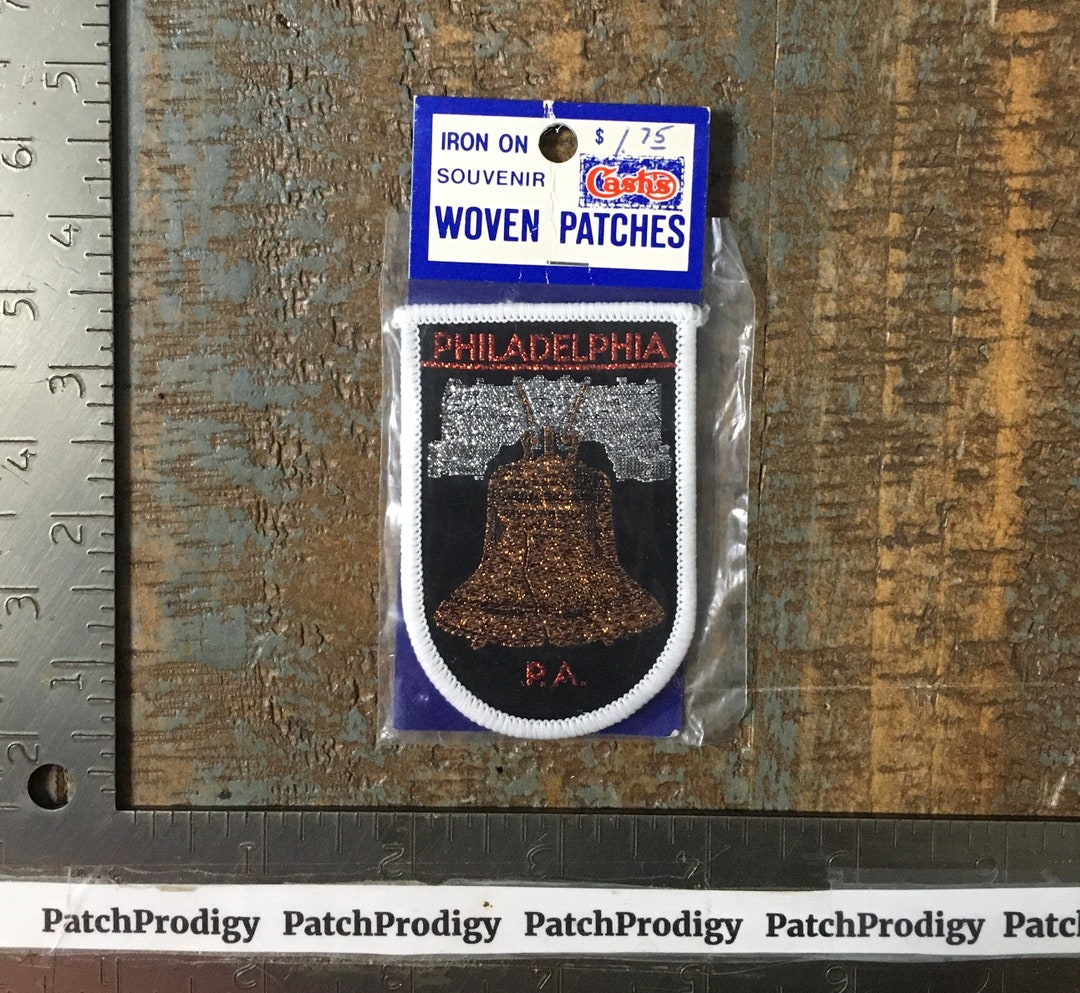 Vintage LIBERTY BELL Philadelphia Pennsylvania Travel Souvenir Woven ...