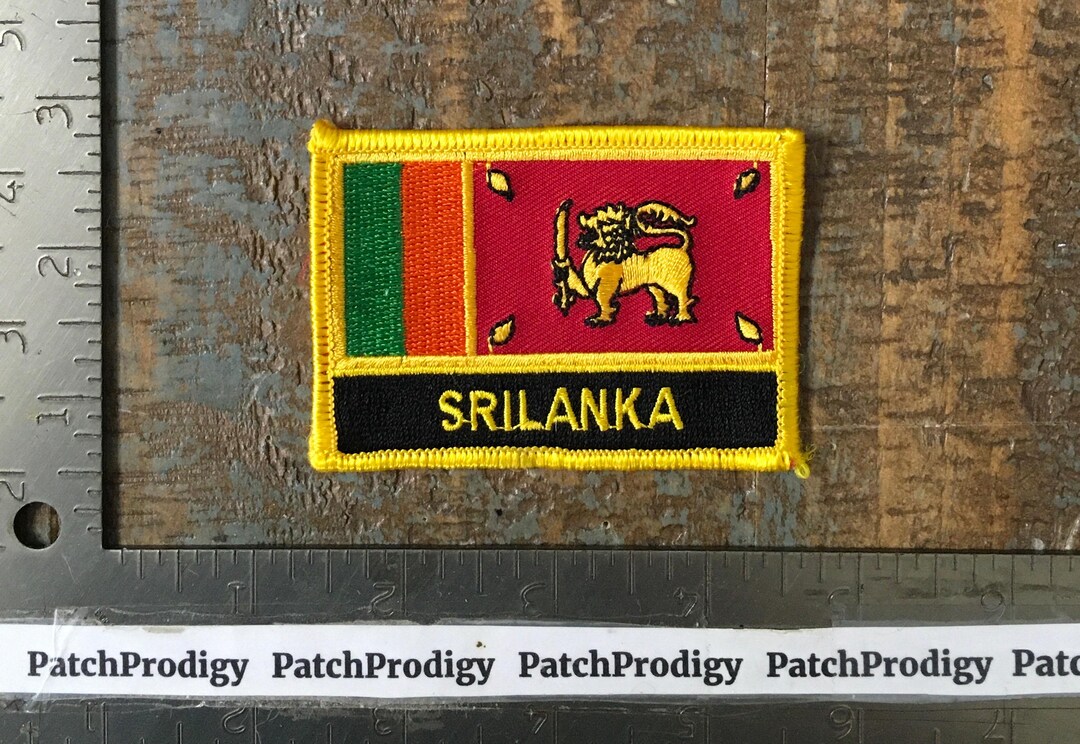 Vintage SRILANKA Country National Flag Emblem Travel Souvenir Iron-on ...