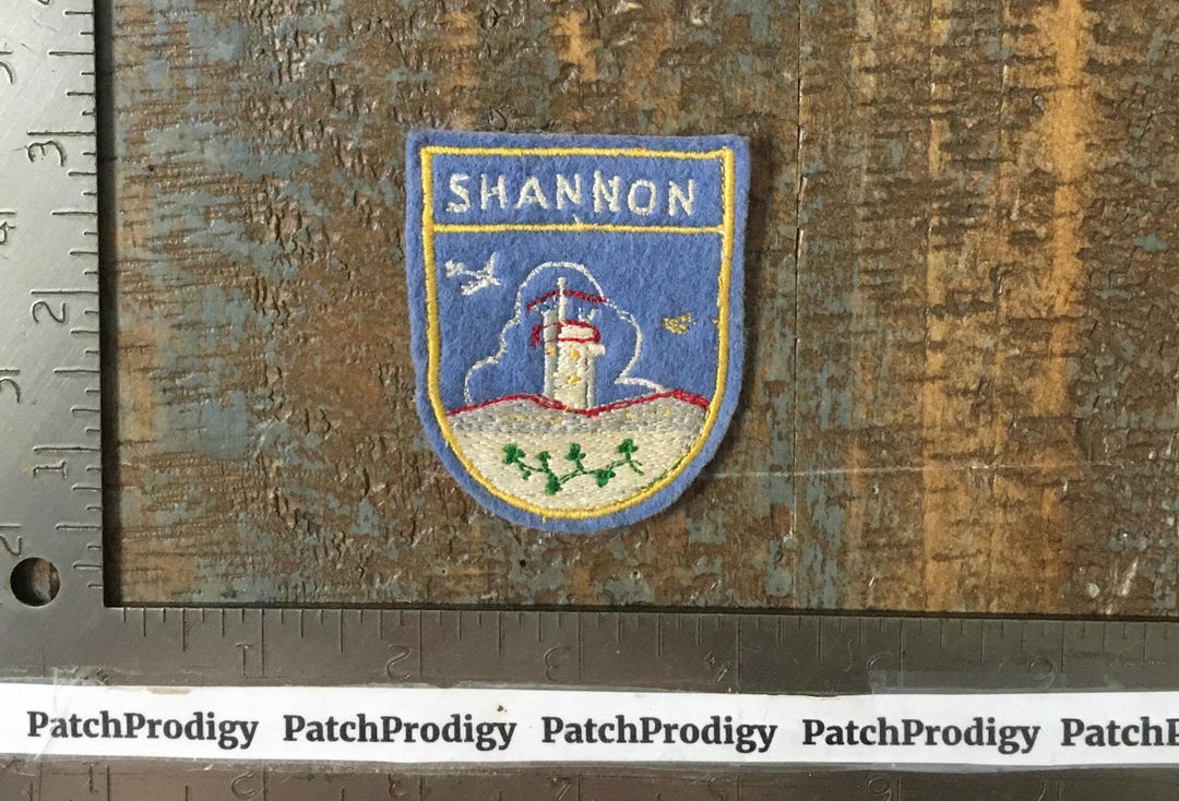 Vintage SHANNON Ireland Airport Airplanes Travel Souvenir Sew-on Patch ...