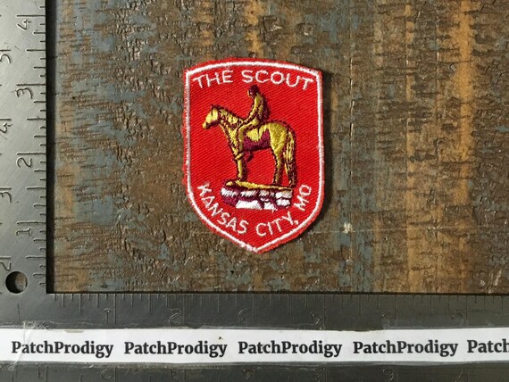 Vintage THE SCOUT Sioux Indian Chief On Horseback Sta… - Gem