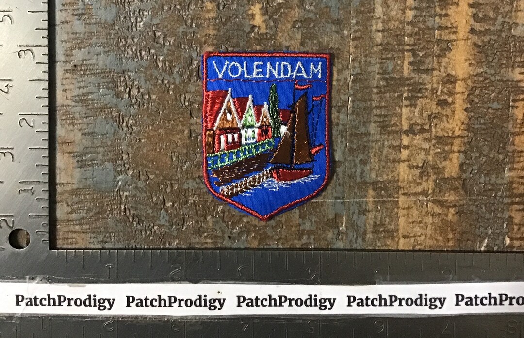 Vintage VOLENDAM Netherlands Sailboats Houses Travel Souvenir Sew-on ...