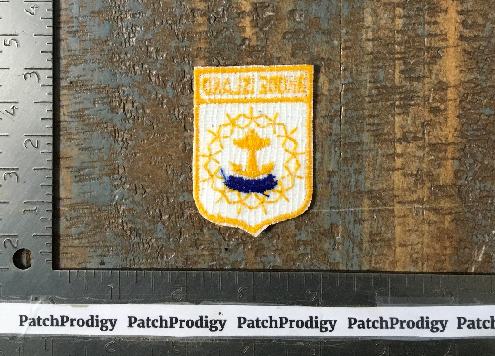 Vintage RHODE ISLAND State Flag Shield Emblem Travel Souvenir Iron-on ...