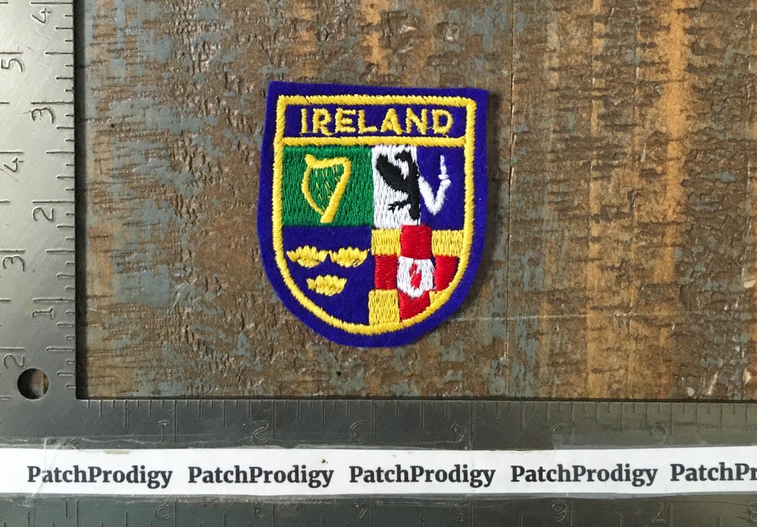 Vintage IRELAND Coat of Arms Crest Shield Travel Souvenir Sew-on Patch ...