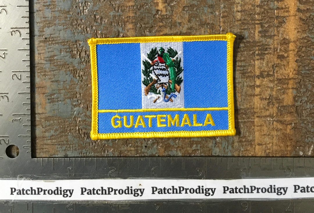 Vintage GUATEMALA Country National Flag Emblem Travel Souvenir Iron-on ...