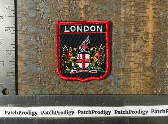 Vintage LONDON Coat Of Arms Crest Shield England Trav… - Gem
