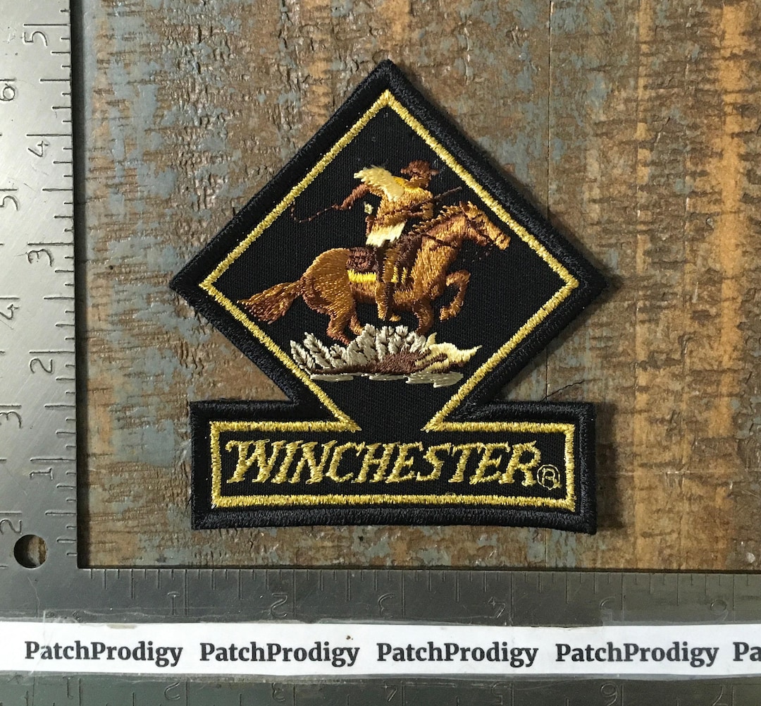 Vintage WINCHESTER Gun Shotguns Rifle Firearms Cowboy Horse Bandit ...