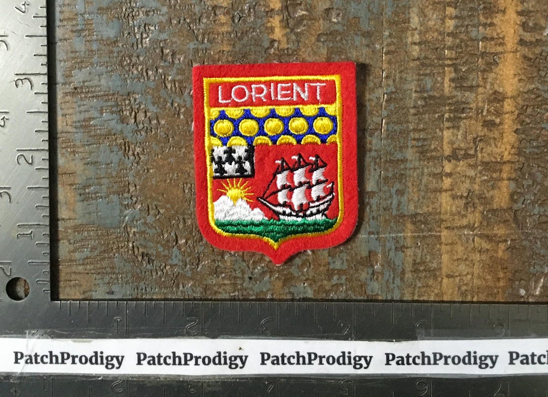 Vintage LORIENT France Coat of Arms Crest Shield Travel Souvenir Sew-on ...